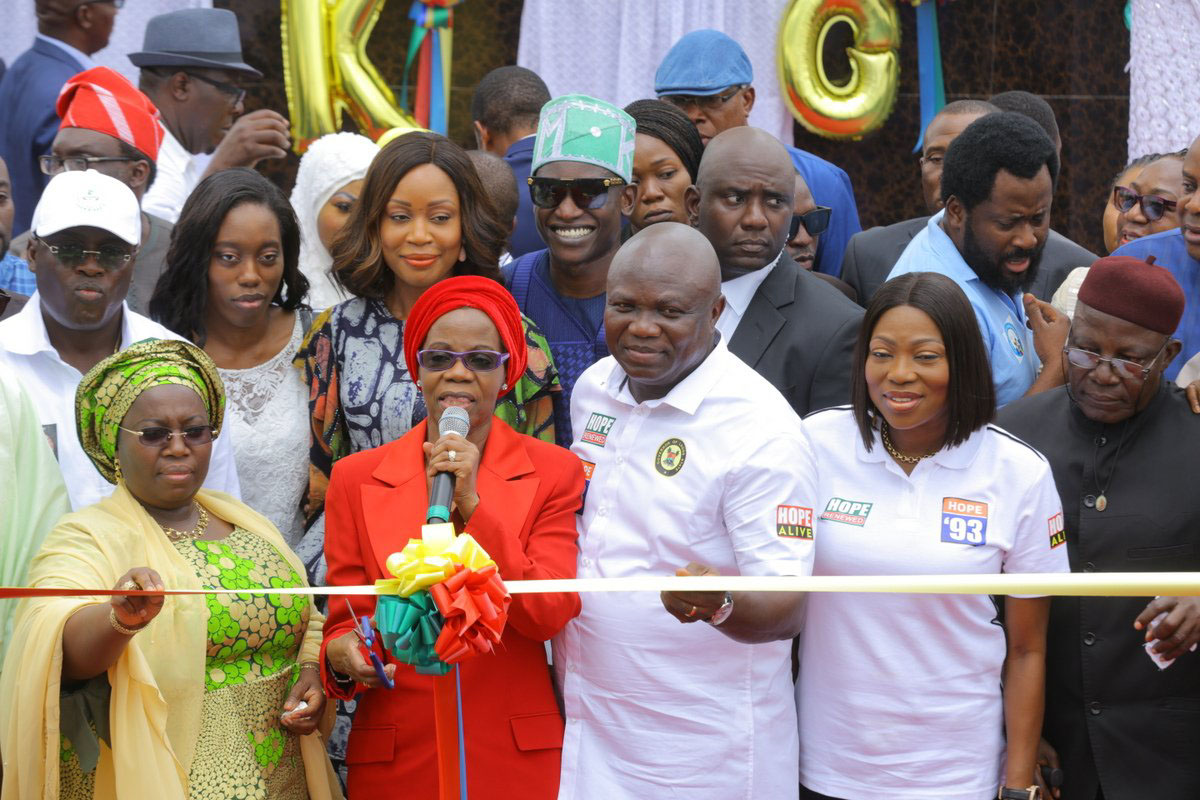 Lagos unveils new giant statue for Abiola