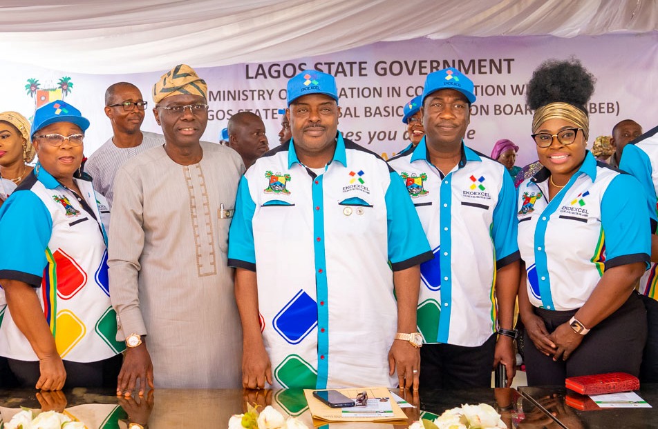 Lagos governor promises car gift to best primary school teachers