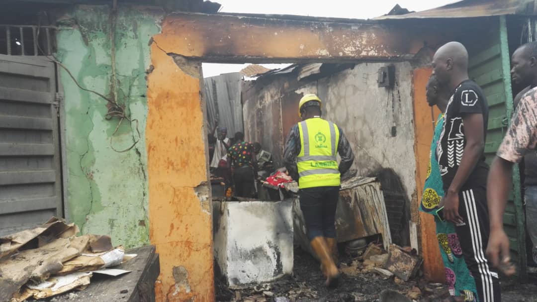 Fire razes shops at Lagos Mile 12 market | Premium Times Nigeria