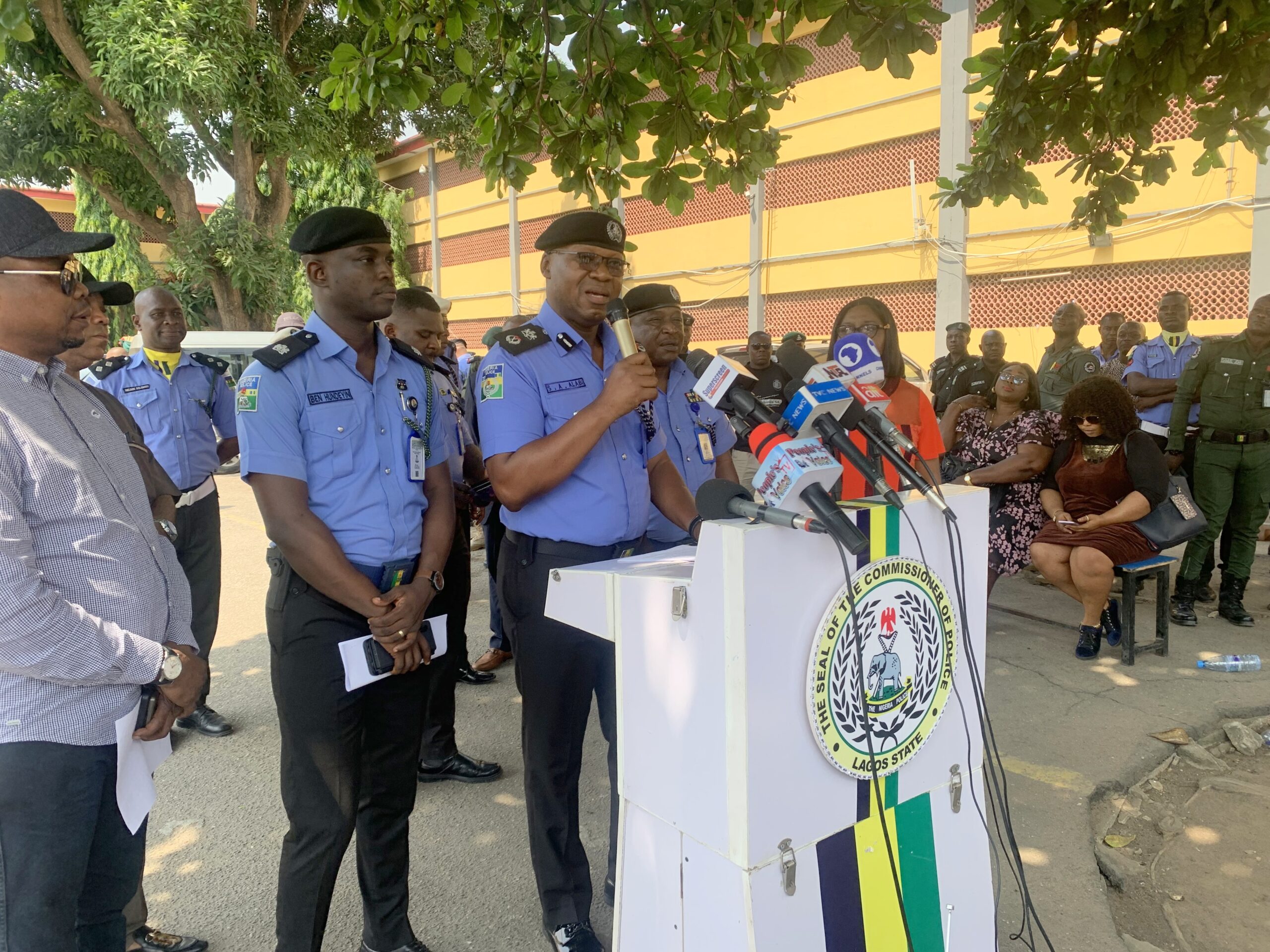 Police parade 14 suspects for alleged murder, robbery in Lagos