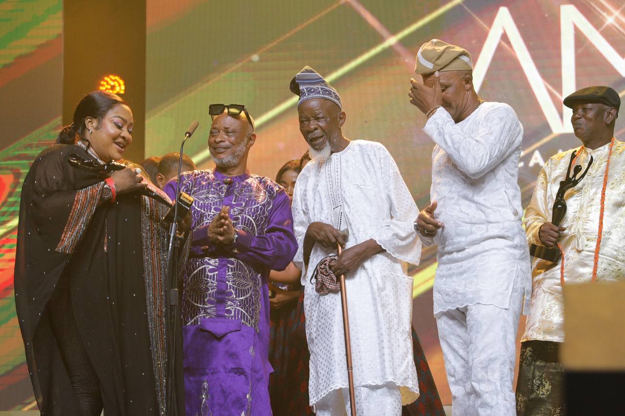 AMAA 2023: Tobi Bakre, Nse Ikpe Etim, others win big